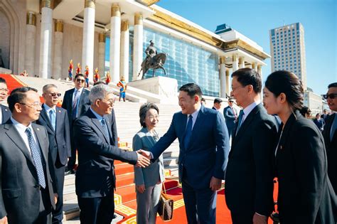 БНХАУ ын дэд дарга Хань Жөнийг Төв талбайд угтаж авлаа