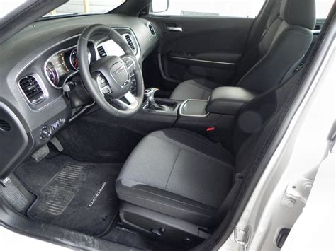 2015 Dodge Charger Is A Big Stylish Sports Sedan Carnewscafe