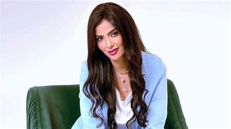 بسنت النبراوي تعلن رحيل والدها بابا مات فوشيا
