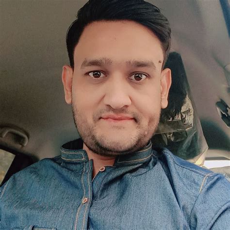 مشکل میں اگر دماغ کام کرے تو طاقت پیچھے رہ جاتی ہے 👍 Karachifollowers Fypシ゚viralシfypシ゚viralシal