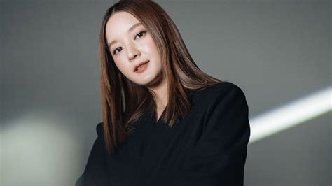 ค่าย Muzik Move เตือนอย่าละเมิดสิทธิ หลังพบคนทำภาพ อิ้งค์ วรันธร ไปผลิตเป็นสินค้าจำหน่าย หากไม่