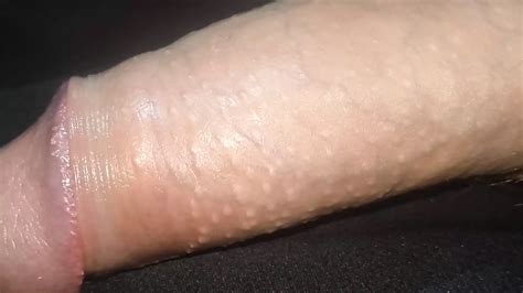 哥伦比亚色情年轻阴茎充满了牛奶为你准备 Xhamster