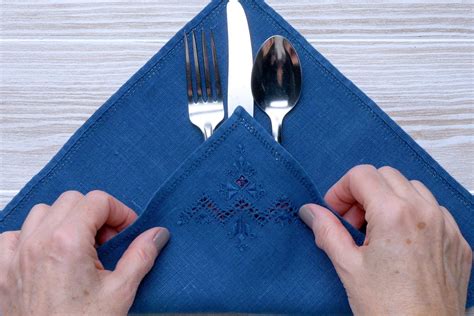 How To Fold A Napkin Into A Pyramid Storables