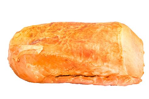 훈제 삶은 고기의 반원형 조각 분홍색 달콤한 향신료와 지방의 층 아름 다운 섬유 구조 흰색 배경에 고립 된 포장에 황금 고기에 대한 스톡 사진 및 기타 이미지 Istock