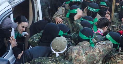 이스라엘·하마스 휴전 지연 발효…첫날 인질 3명 석방