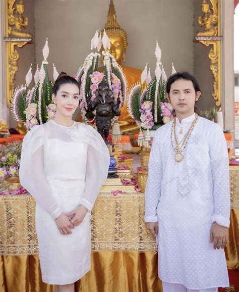 Photo Gallery “วุ้นเส้น วิริฒิพา” เปิดตัว “ไฮโซนิกม์” พร้อมครอบครัวทำพิธีบรวงสรวงพระลักษมี