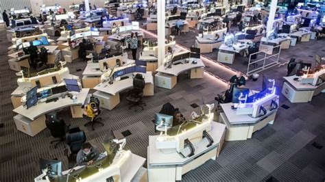 Inside The Ongoing Staffing Crisis At 911 Dispatch Centers Abc7 Los Angeles