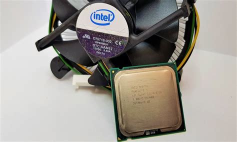 Intel Setop Pasarkan Pentium Dan Celeron Tahun Depan