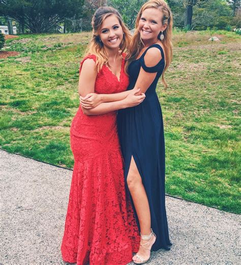 Prom Girls Scrolller