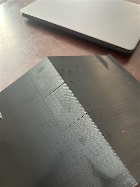 Having Some Layer Separation Issues On This Boat Hull Everything Was Looking Great But The