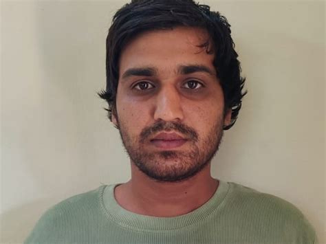 Vapi Gidc Police Nabbed 2 Accused Wanted For 5 Years In Case Of Theft From A Company Located In