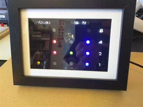 reloj binario de arduino paso 10 el producto terminado