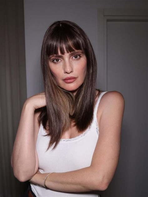 פשוט גאוני מלי לוי כבר לא נראית כמו שאתם זוכרים Fashion Forward אופנה