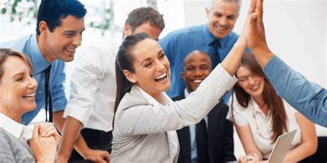 10 วิธี ที่จะทำให้คุณมีความสุขในการทำงาน