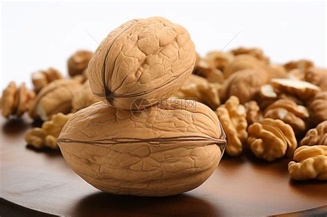 坚硬的核桃壳高清图片下载 正版图片600353843 摄图网
