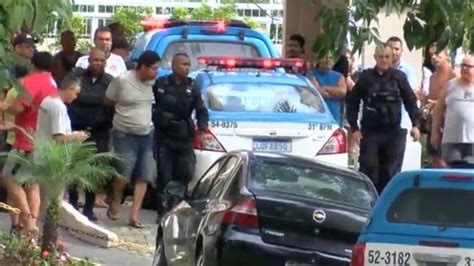 Suspeito De Matar Esposa E Dois Filhos No Recreio Foi Amarrado Por
