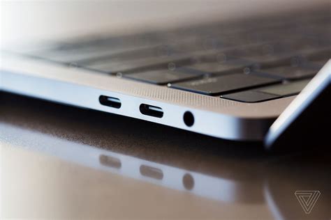 Macbook Pro With Touch Bar Review A Touch Of The Future The Verge