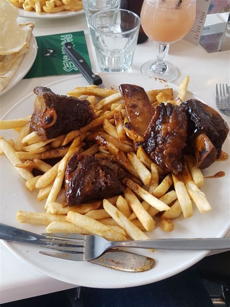 Lazy Moes Caroline Springs