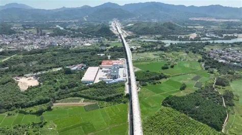 广汕铁路开通进入“倒计时”！深汕至广州只需50分钟铺轨发展建设