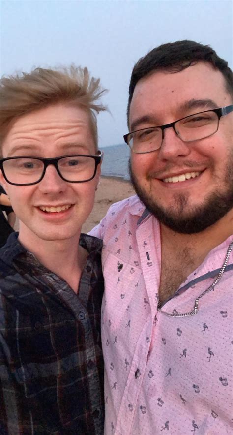 30 Hung Hairy Bear Daddy Right Looking To Cheat On My Bf Left With