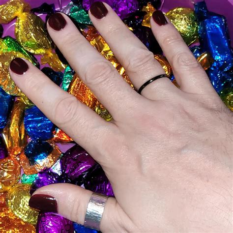 Here Is Model Clicks By Essie This Is My First Try Of The Gel