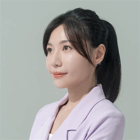 吳沛憶 Youtube Podcast Instagram Portaly