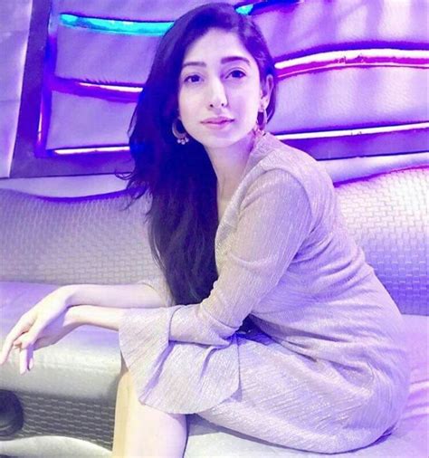 Pin Tillagd Av Mano👸 På Celebrities Of Pakistan