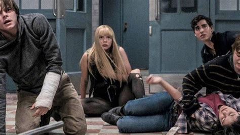 New Mutants Features A Same Sex Relationship Between Wolfsbane And Mirage