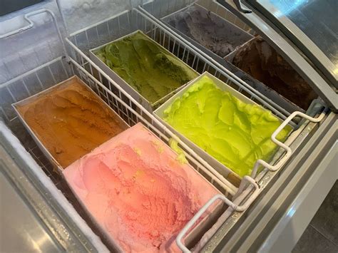 ไอศครีม ร้าน ติดมันส์ บุฟเฟต์ปิ้งย่างกระทะร้อน บรรทัดทอง จุฬา ซ 8 Wongnai