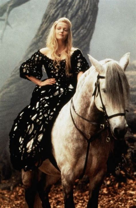Sleepy Hollow Photo Sleepy Hollow Sleepy Hollow Colleen Atwood Sleepy Hollow Movie