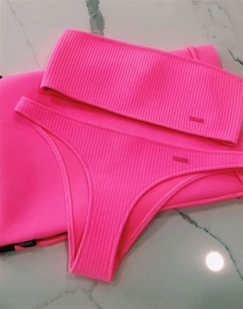 Pin By Claire On Luxury Bikinis Trendy Swimsuits Bathing Suits