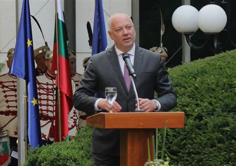 Премиерът Желязков Демокрацията върховенството на правото и зачитането на човешките права са