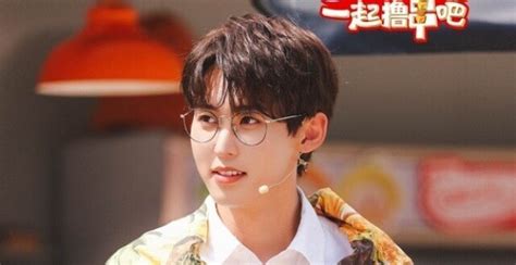《一起撸串吧》发布会办成“赶烤派对” 串门烧烤嗨翻天腾讯新闻