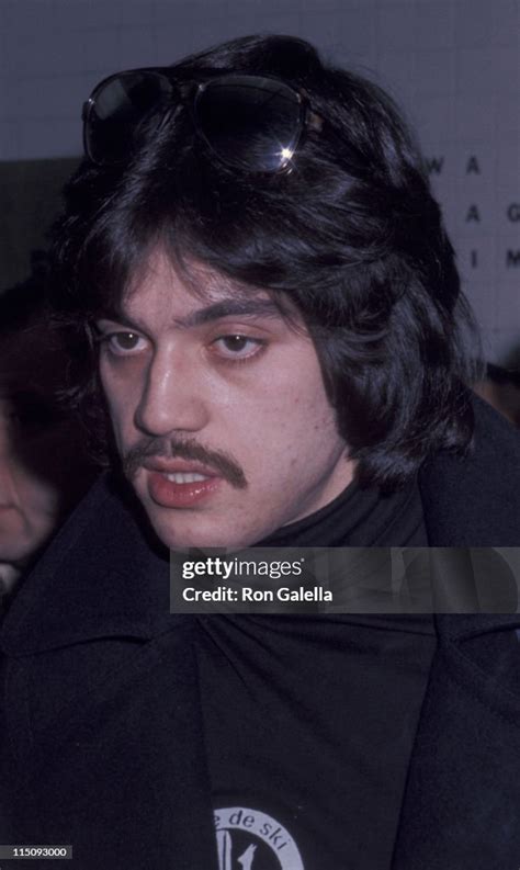 Freddie Prinze Sighted On January 18 1977 At Dulles Airport In News