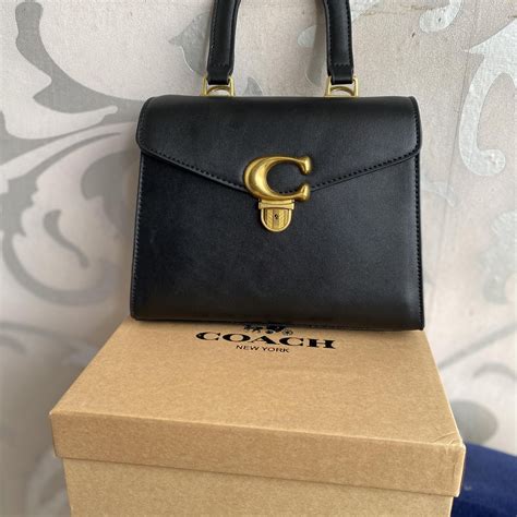 Tedora Tedora Added A New Photo