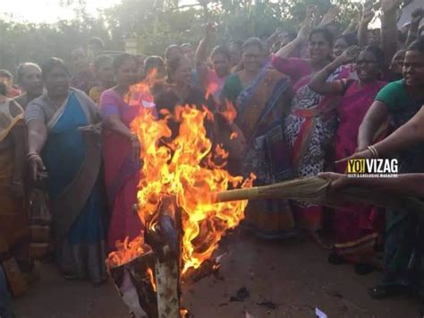 Women Groups In Visakhapatnam Protest Against Ram Gopal Varma