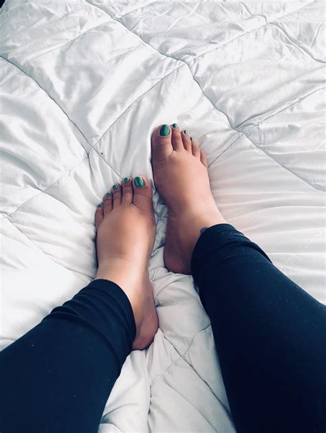 Lazy Monday Scrolller