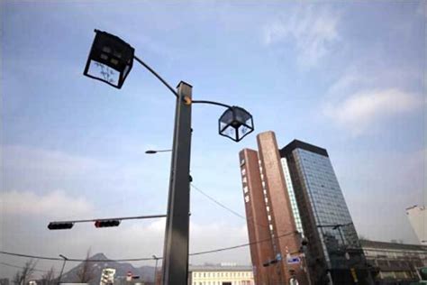 조선왕실 사각유리등 종로의 밤을 밝힌다