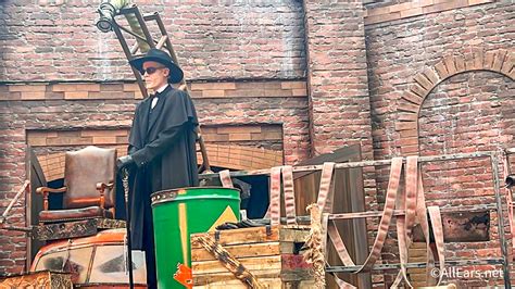 First Look 2 New Villains Have Arrived At Disneys Oogie Boogie Bash Allears Net