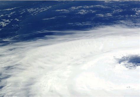 Enhancing Tropical Cyclone Localization And Tracking Through Machine Learning Cmcc