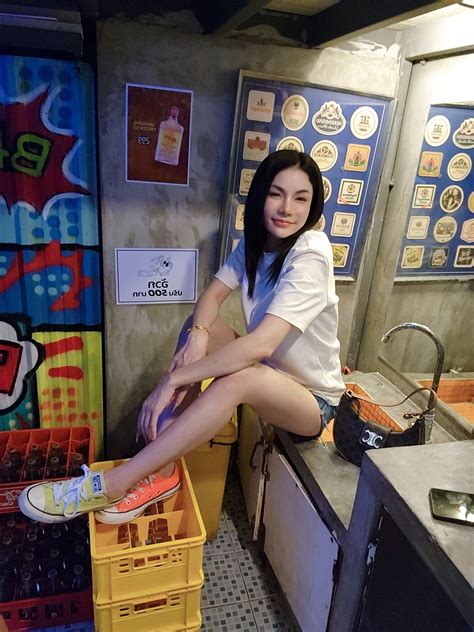 มี๊ศริน ศรินรัตน์ Added A New Photo มี๊ศริน ศรินรัตน์