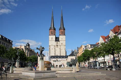 Hallmarkt Mit Göbelbrunnen Touristinformation Halle Saale