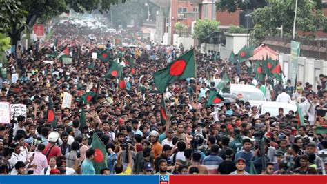 নতুন কর্মসূচি ঘোষণা শিক্ষার্থীদের