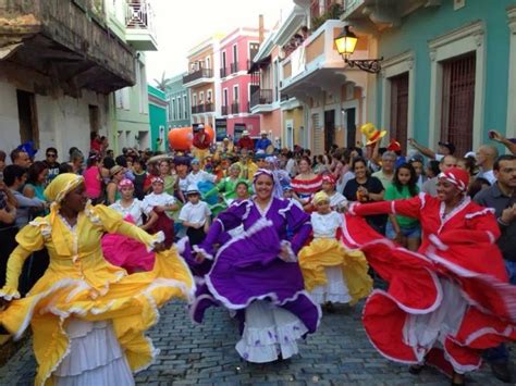 Parranda En Puerto Rico Una Tradición Navideña Fundación Aquae