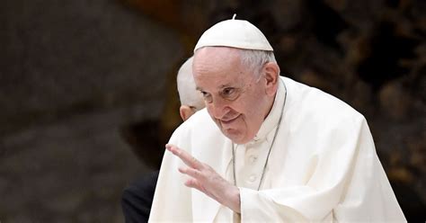 프란치스코 교황 북한이 초대하면 거절하지 않을 것