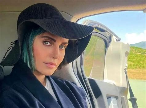 بیوگرافی، عکس‌های شخصی و زندگی خصوصی الناز شاکردوست روزنامه هفت صبح