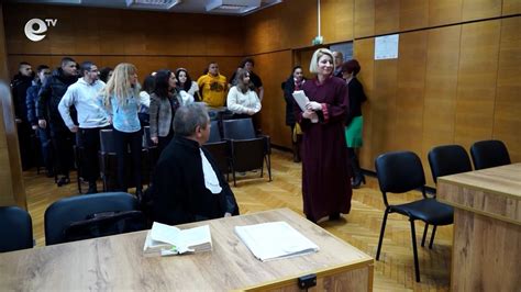 Ученици наблюдаваха истински съдебен процес в смолянския Районен съд Youtube