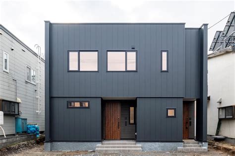 【suumo】 【札幌市・二世帯住宅・床暖房・間取り有】黒ガルバリウム 分離型二世帯の家 マイダ工務店 の建築実例詳細 注文住宅