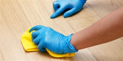 What Is The Best Way To Remove Varnish From Wood Furniture