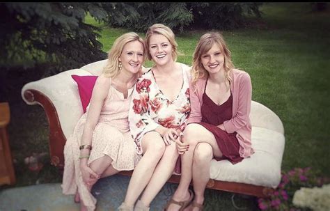 Mother And Her Daughters Scrolller
